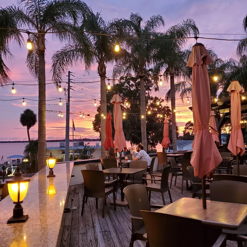 Pisces Rising Restaurant - Fresh. Local. Distinctive.